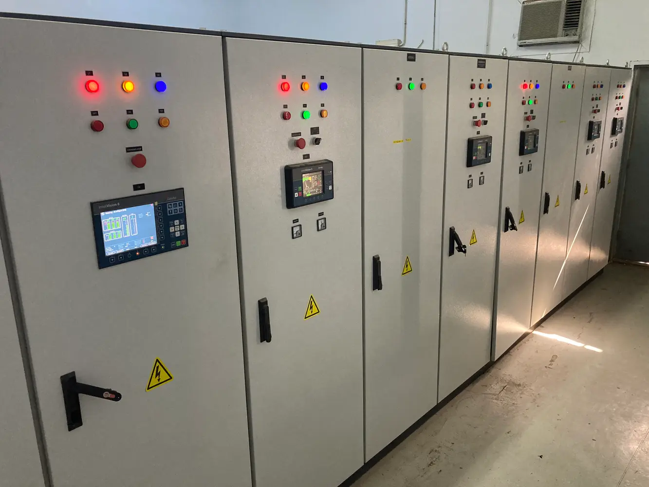 ComAp - Hybrid Power for a Chicken Farm